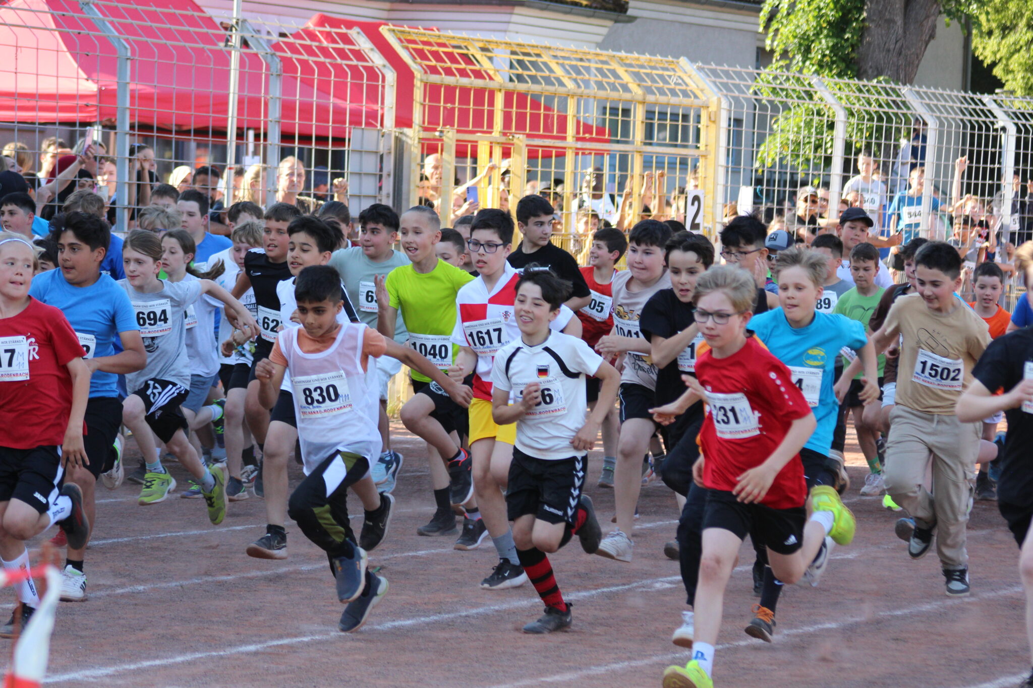 Erfolgreich bei 1000-Meter-Lauf – Schulzentrum Hessen-Homburg